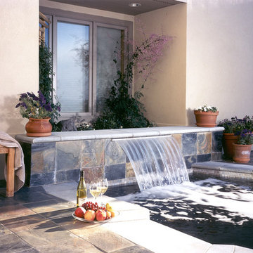 Small Outdoor Soaking Pools - Photos & Ideas | Houzz