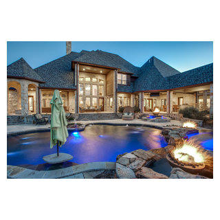 Abbey Pool - Pool - Dallas - by Westchester Custom Homes | Houzz
