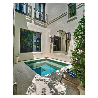 Abundant City Alcove - Traditional - Pool - Houston - by Water's Edge ...