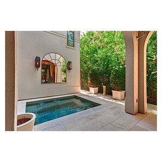 Abundant City Alcove - Traditional - Pool - Houston - by Water's Edge ...