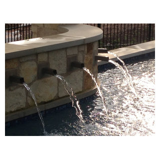 Arc & Tangent Pool Design - Traditional - Pool - Austin - by Design ...