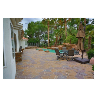 Bailey - Traditional - Pool - Las Vegas - by Beautify (Landscape Design ...