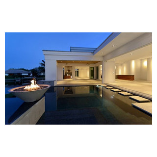 Bay Isles - Modern - Pool - Tampa - by Pool Design Concepts | Houzz