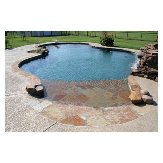 Beach Entry Pools - Beach Style - Pool - Dallas - by Pulliam Pools | Houzz