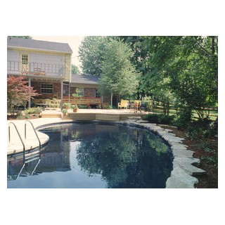 Beat the Heat - Modern - Pool - Cincinnati - by Thornton Landscape | Houzz