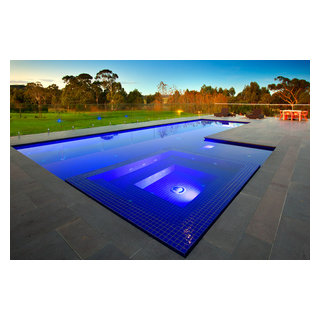 Berwick Pool & Outbuilding - Modern - Pool - Melbourne - by ...