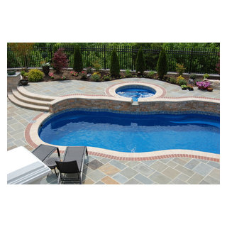 Bluestone pool and outdoor room - Traditional - Pool - Richmond - by ...