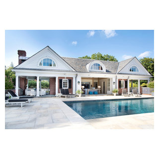 Brick Colonial Pool House, Greenwich, Connecticut - Clásico - Piscina ...