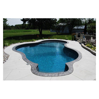 Cantilever Concrete Coping Edges - Traditional - Pool - Toronto - by ...