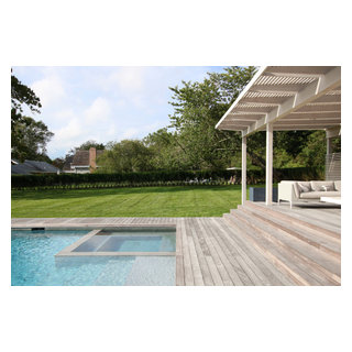 Cedar Trellis at Pool Deck - Modern - Pool - New York - by Resolution ...