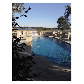 Classic Triple Roman - Traditional - Pool - Tampa - by Cowgill Pools ...