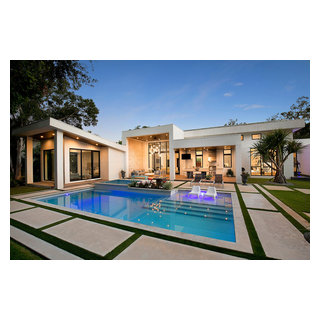 Compound Q - Contemporary - Pool - Tampa - by DSDG Architects | Houzz