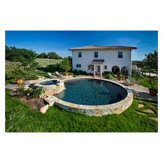 Cordillera Ranch/Boerne, Texas Round pool with Raised Spa and Pool Deck ...