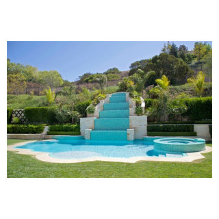 Country Club Zero Edge Pool and Watefall - Modern - Pool - Los Angeles ...