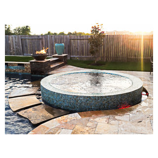 Rim Flow hot tub with natural stone steppers - Modern - Pool - Houston ...
