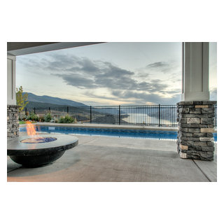 Custom Lake Front Home With Canmore Uintah Ledgestone - Contemporary ...
