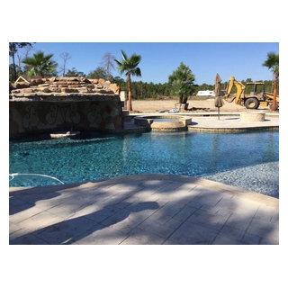 Custom Pool - Traditional - Pool - Houston - by Sage Pools, Scapes ...
