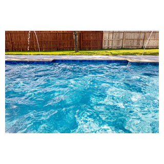 Deck Jets With Travertine Coping - Modern - Pool - by Paradise Oasis ...