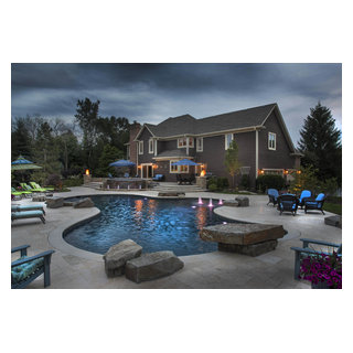 Deer Park Pool & Spa - Pool - Chicago - by Platinum Poolcare | Houzz