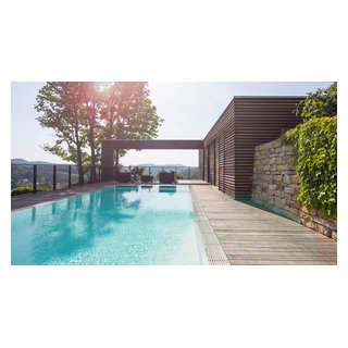 Designer Garten mit Pool - Modern - Pool - Other - by BEGRÜNDER ...