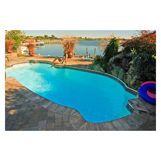 Ellis Residence - Transitional - Pool - New York - by Landscape ...