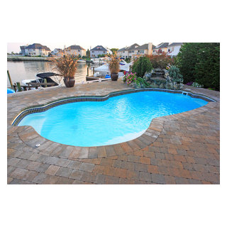 Ellis Residence - Transitional - Pool - New York - by Landscape ...