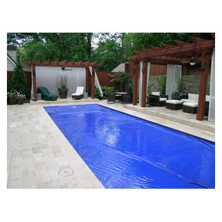 Formal Pool with Automatic Cover system closed. - Classique - Piscine ...