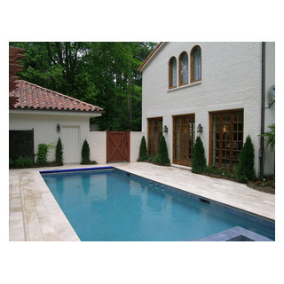 Formal Pool with Automatic Cover system. Italian style landscaping to ...
