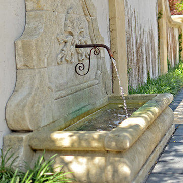 Spigot Fountain - Photos & Ideas | Houzz