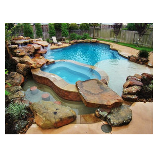 Free Form Pools - Modern - Pool - Houston - by Signature Pools of Texas ...