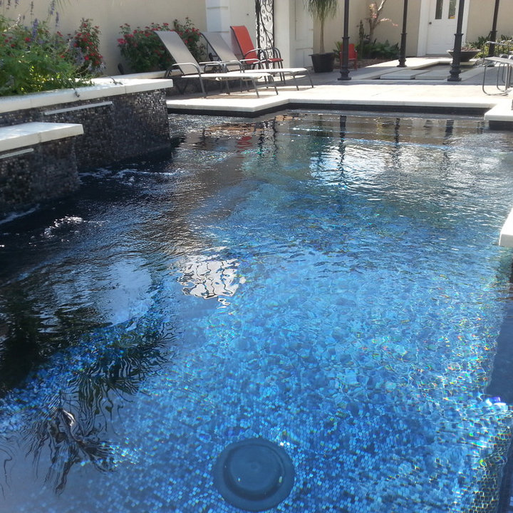 75 Front Yard Pool Ideas You'll Love - June, 2025 | Houzz