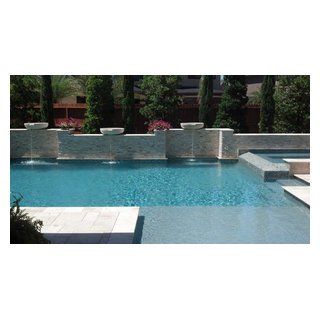 Geometric Pool with Raised Beam Wall - Modern - Pool - Houston - by ...