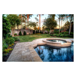 Grecian / Roman style pool 2 with spa - leh - Contemporary - Pool ...