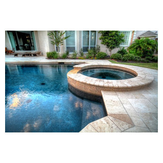 Grecian / Roman style pool 2 with spa - leh - Contemporary - Pool ...
