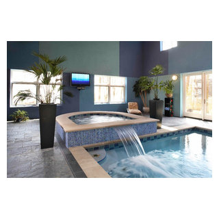 Highland Park Indoor Swimming Pool and Hot Tub - Modern - Pool ...