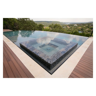 Hill Side Overflow Pool with Infinity Edge - Contemporary - Pool ...