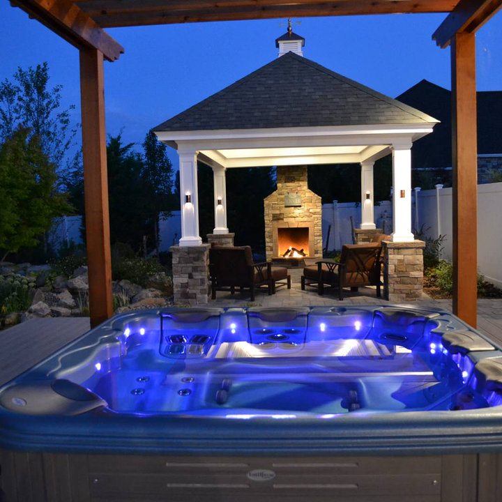 Pool Hot Tub - Photos & Ideas | Houzz