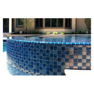 Infinity edge spa - 360 degrees - Contemporary - Pool - Kansas City ...