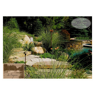 Infinity Edge Spa & Lush Landscaping - Traditional - Landscape - New ...