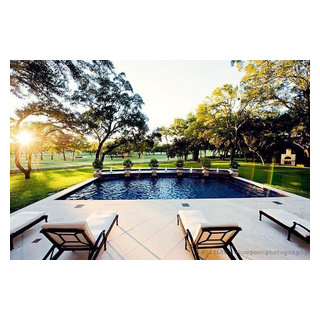 Interiors - Pool - Dallas - by Bob Thompson Homes | Houzz