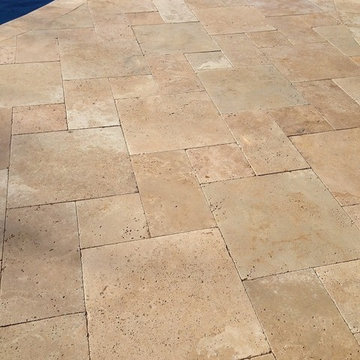 French Pattern Travertine Pool - Photos & Ideas | Houzz