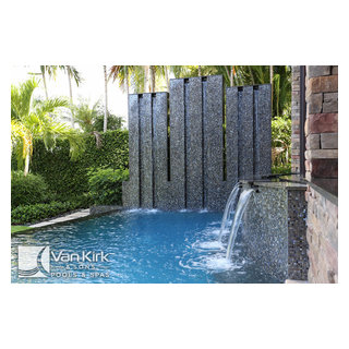 Lagoon Freeform Pool with Custom Fountains and Zero Depth Entry in Boca ...