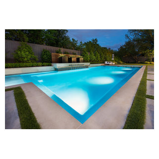 Lansdowne Modern Swimming Pool + Outdoor Living - Minimalistisch ...