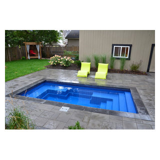 Less is more - Contemporary - Pool - Toronto - by Melanie Rekola ...