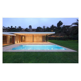 Lineal House - Modern - Pool - Other - by Metrópolis Oficina de ...
