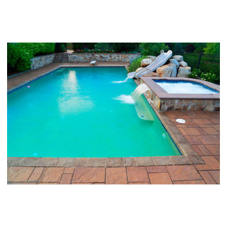 Londonderry, NH Pool, Patio & Outdoor Kitchen Design and Build ...