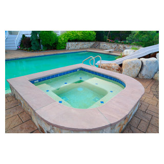 Londonderry, NH Pool, Patio & Outdoor Kitchen Design and Build ...