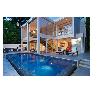 Los Angeles Contemporary - Pool - Dallas - by Sebastian Construction ...