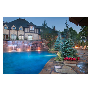Luxury Pool and Water Feature - Eagles Landing - Transitional ...