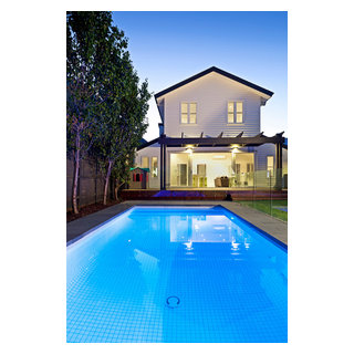 Malvern family pool - Traditional - Pool - Melbourne - by Southern ...